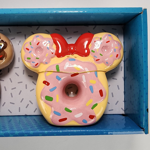 Disney | Kitchen | Disney Mickey And Minnie Donut Sprinkles Salt And ...
